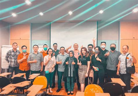 Henny Suryani On Linkedin Ilovemyteam Supremebandung Fwdbeda