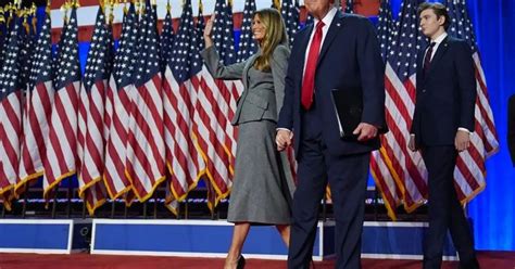 ШИК Мелания блесна в костюм на “Долче и Габана“ за 4000 долара Информационна агенция ПИК