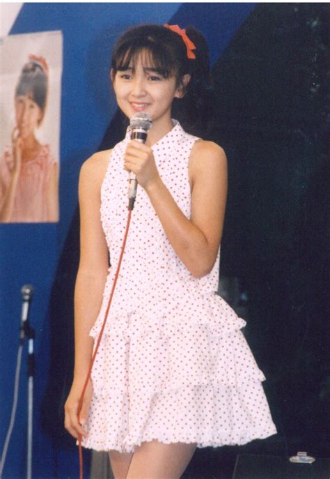 江戸真樹ちゃんのデビューステージは、生パンチラのオンパレード8連発 20世紀アイドル写真館 日本のファッションスタイル アイドル 衣装 かわいい アイドル