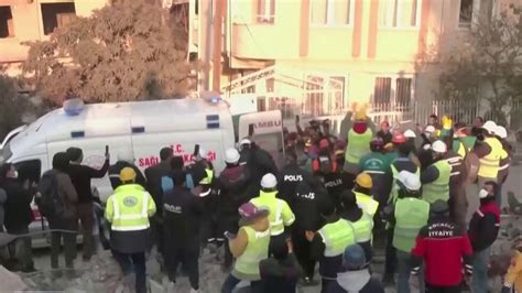 8 ДНИ СЛЕД ТРУСА Спасиха момиченце тийнейджър и възрастна жена Nova