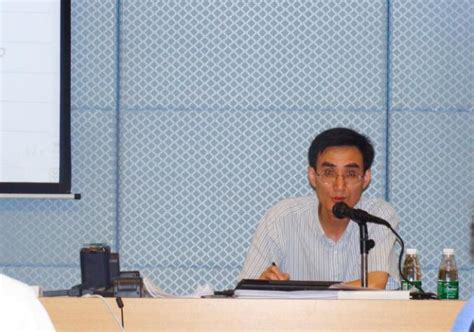 王长友教授 非线性微分方程暑期讲习班