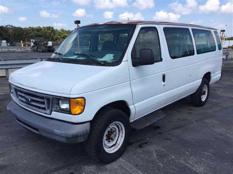 Bidera Government Auctions 2007 Ford E350 Passenger Van