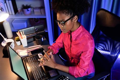 Premium Photo Working African Woman Blogger Concentrated On The Laptop Screen Tastemaker