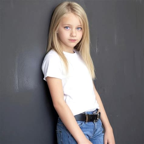 Page 14 Tween Model Images Free Download On Freepik