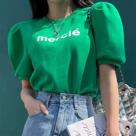 세련된 한국 스타일 라운드 넥 레터 프린트 대비 색상 루즈한 올 매치 퍼프 슬리브 풀오버 티셔츠 여성용 여름 티셔츠