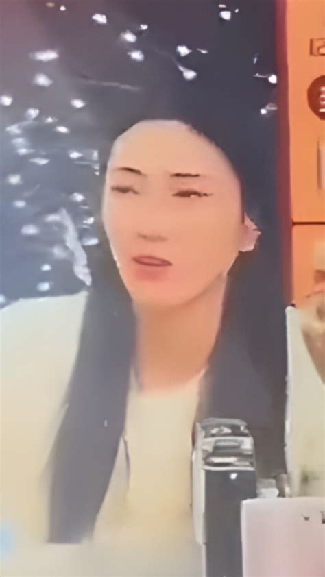 汉印直播间女主播向客户竖中指 当事人：对方想当面道歉腾讯新闻