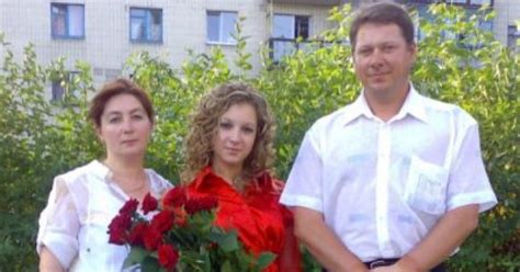 Когато дъщеря ни ни запозна със сериозния си приятел баща й пребледня като платно и имах