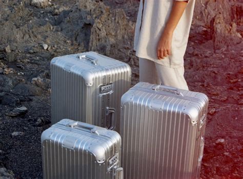 Original Cabin Carry On Aluminum Suitcase Silver Rimowa