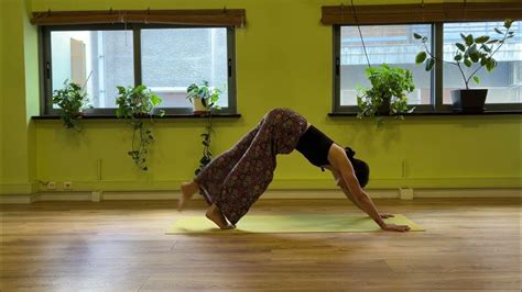 Yoga ΓΙΑ ΑΡΧΑΡΙΟΥΣ ΓΙΑ ΑΠΕΛΕΥΘΕΡΩΣΗ ΑΓΧΟΥΣ 30 ΛΕΠΤΑ Youtube