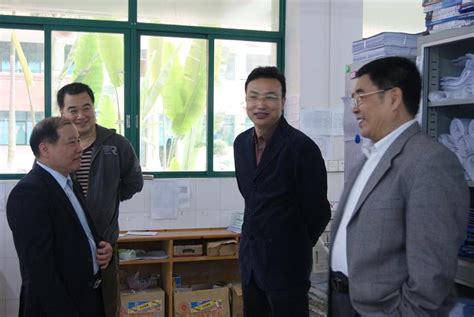 春暖花开润人心新学期学院领导慰问教职工 华立要闻 校园新闻 广州华立学院