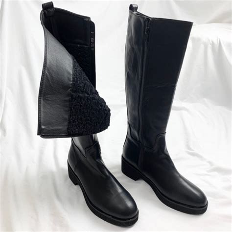 따뜻한 양털 퍼 안감 옆지퍼 둥근코 통굽 롱부츠 5cm 에이블리