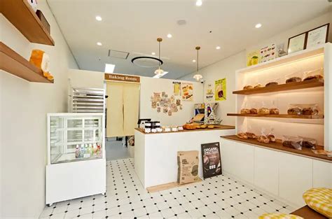 패턴 타일로 귀여운 내부 캐주얼 컨셉 11평 빵집 인테리어 용인 처인구 역북동