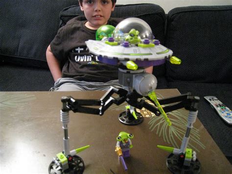 Lego Alien Conquest The Aliens Have Landed Gay Nyc Dad