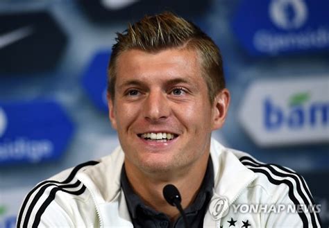 크로스 연봉 248억원 재계약독일선수 최고 몸값
