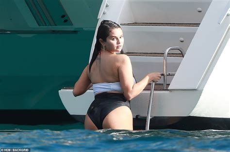 Bandeau Bikinis Selena Gomez