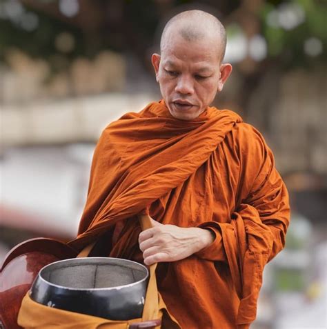 ความในใจถึงหลวงตา แม่ชีหลุกหลิก ความในใจถึงหลวงตา By แม่ชีหลุกหลิก ๑๑ มิถุนายน ๒๕๖๘ มุทิตา