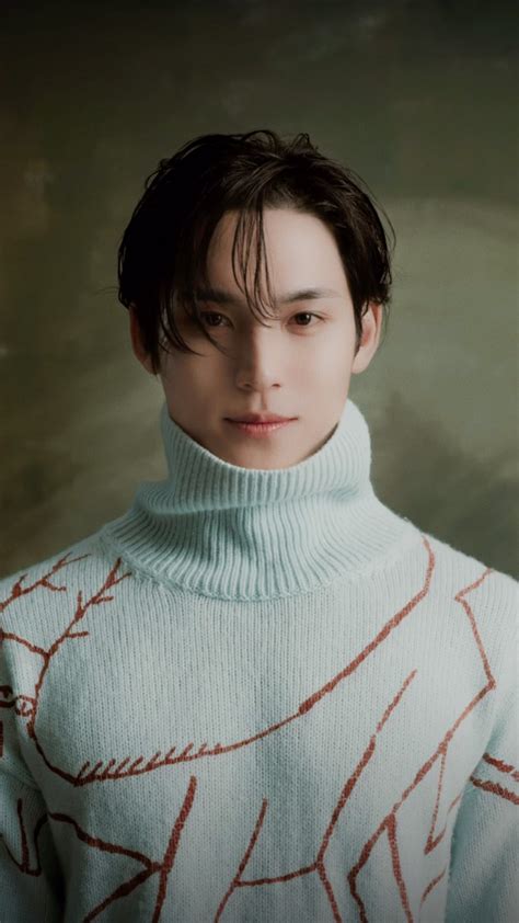 에스콰이어 코리아 제작지원 어떻게 사람이 조각상 어떻게 사람이 붕방 강쥐 어떻게 사람이 핫보이 민규를 수식하는 단어가 이렇게나 많습니다 🐶 이 아이컨택 영상을