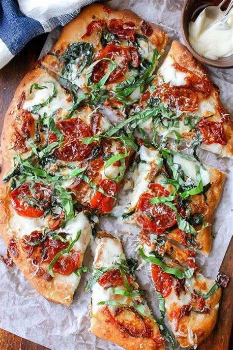 Disgustingly Yummy Garlic Roasted Tomato Flatbread In 20 Mins