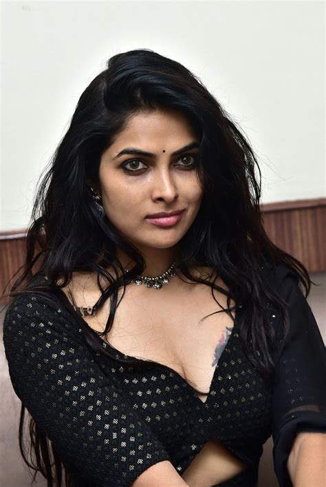 Divi Vadthya Hot Stills At Atm Web Series Pre Release