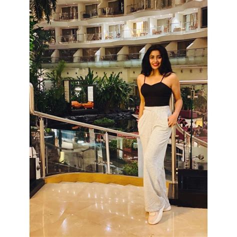 Actress Yukti Kapoor Hd Photos And Wallpapers February 2022 Gethu Cinema