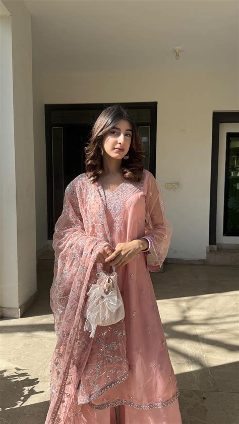 Eman Jaffer Emannjafferr • Instagram Photos And Videos