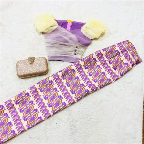 မြန်မာ့ရိုးရာအမျိုးသမီးဝမ်းဆက်ချိတ်ထမိန်ဘယ်ဖုံးm Lชุดเซ็ทสามเมียนมาร์