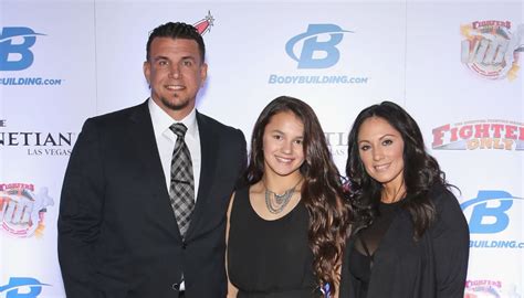 Bella Mir Age And Wikipedia Frank Mir Daughter Nil Deal Players Bio