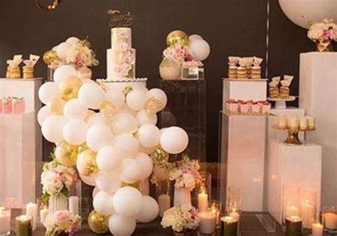 ایده‌های جذاب و زیبا برای تزیین میز تولد با گل و شمع ستاره