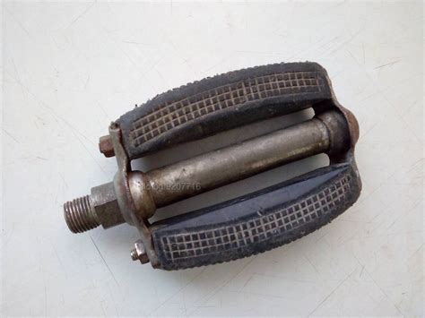 Педал от стар велосипед Части и аксесоари за велосипеди София Педал от стар велосипед