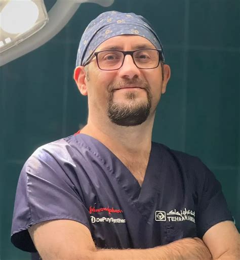 غده پاروتید یا غده بزاقی چیست؟ علائم درمان