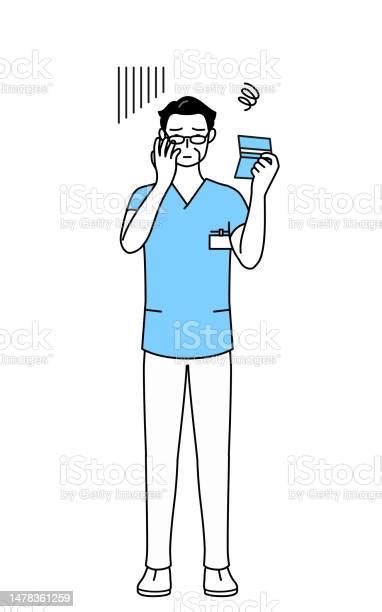중년 수석 남자 간호사 물리 치료사 작업 치료사 언어 치료사 제복을 입은 간호 조수가 통장을보고 우울함을 느낍니다 간호사에 대한 스톡 벡터 아트 및 기타 이미지 Istock