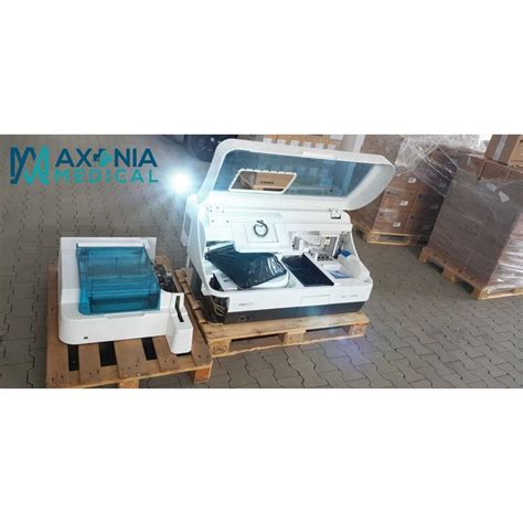 Roche Cobas E411 Chemistry Analyzer