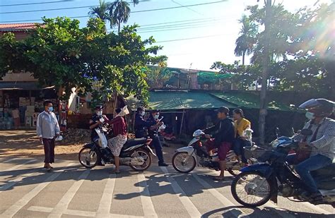 ရေးမြို့နယ်တွင် ကိုဗစ် ၁၉ရောဂါကာကွယ်ရေးအတွက် နှာခေါင်းစည်း မက်စ် ကမ