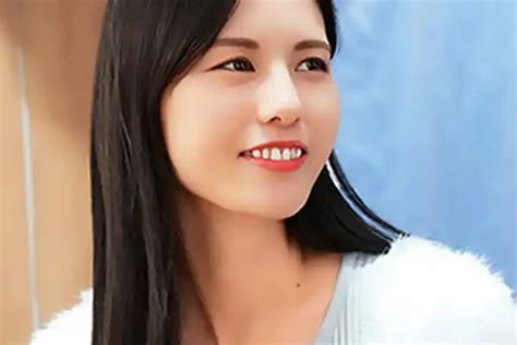 あやか 40 黒髪ロングヘアーのスレンダー熟女さんがお持ち帰りされ生挿入セックスでアクメする！ 無料av動画