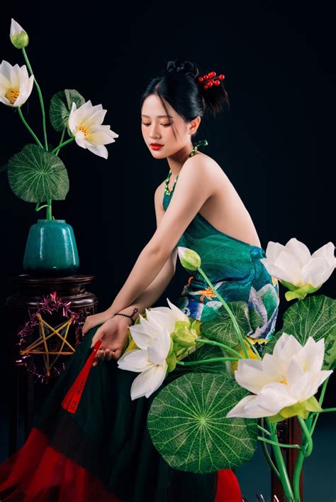 N Sinh Cao Ng B Ch Khoa Khoe Nhan S C Ng T Ng O Trong B Nh N Trung Thu