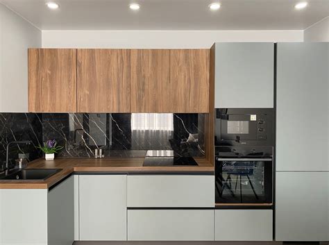 Дизайн кухни 6 кв м с холодильником и газовой - 81 фото
