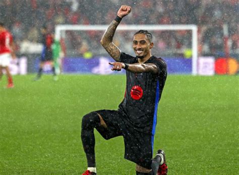 Raphinha Reina En El Caos Proceso Digital