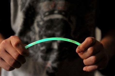 How To Make Your Own Homemade Glow Sticks Science Experiments WonderHowTo
