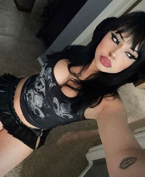 Goth Baddie Aesthetic Hot Goth Hairstyles Goth Beauty Alexalizzz