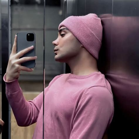 Mahan‌ 🌙 Mahanzr24 • Threads Say More