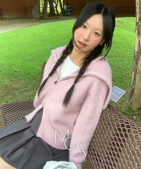 모어라운드 [단독] 오즈니 세일러 카라 하찌 니트 집업 6color