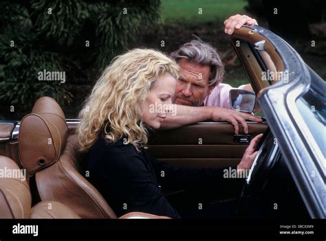 Kim Basinger Jeff Bridges The Door In The Floor 2004 Focus