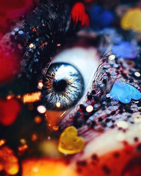 عکس پروفایل مفهومی شیک و خاص دخترونه Best Friends Shoot Moonlight