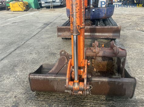 3ton Mini Digger Hitachi Ex30 Ur Plantmaster Uk