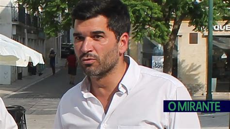 O Mirante Líder Da Associação Comercial De Santarém Demite Se Devido A Divergências Internas