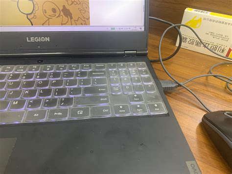 老哥们 求几张在办公室上班的照片 178