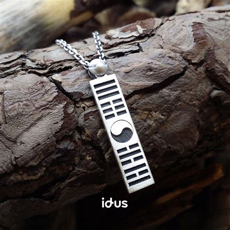 핸드메이드로 일상을 특별하게 아이디어스 내일은 삼일절입니다 🇰🇷 그날의 함성을 잊지 않겠다는 마음으로 작가님의 태극기 작품을 소개해요 ️아이디어스에서 삼일절을