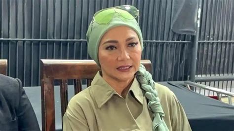 Firdha Razak Pertanyakan Status Cucu Ketiganya Saat Menantu Diduga