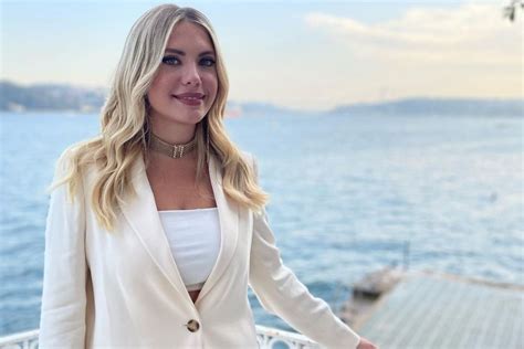 Eda Ecenin Sevgilisini Görenler Hayrete Düştü