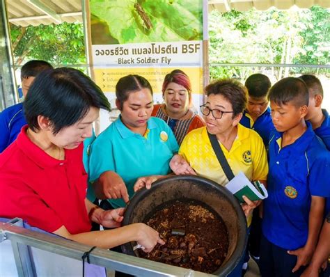 ซีพี แอ็กซ์ตร้า เดินหน้าลดขยะให้เป็นศูนย์ คัดแยกขยะทุกสาขาแม็คโคร โลตัส 100 ขับเคลื่อนโครงการ